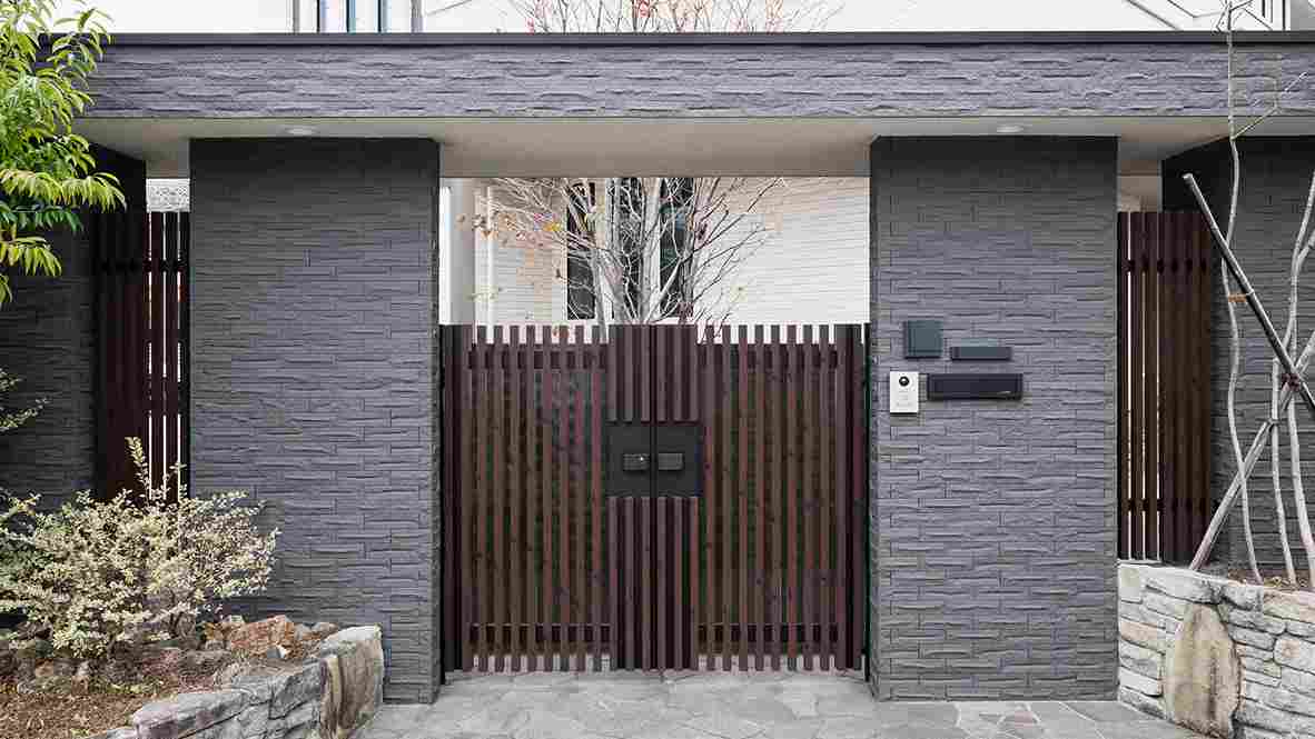 8 Inspirasi Desain Eksterior Rumah: Estetik Pakai Elemen Ini